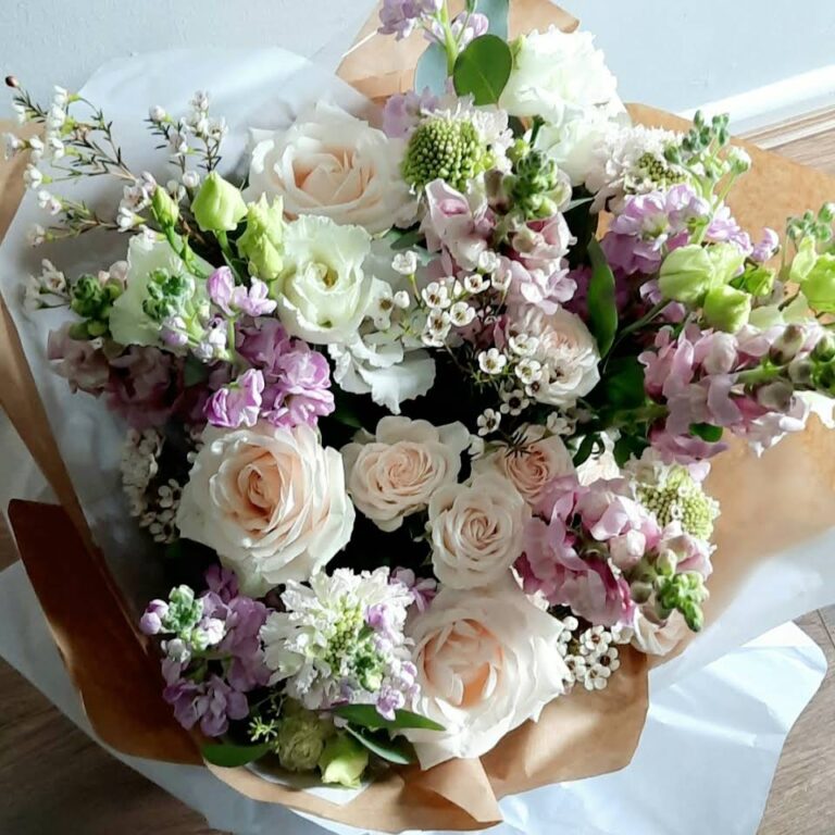 Floral Hand Tie Gift Bouquet Deliveries – The Norfolk Floral Studio